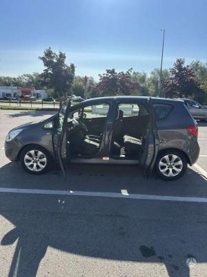 Grey Opel Meriva 2010 in Siauliai, with an engine capacity of 1.69 L and mileage of 331 thousand km for 2350 €, photo 6 on AUTOMOTO.COM.LV