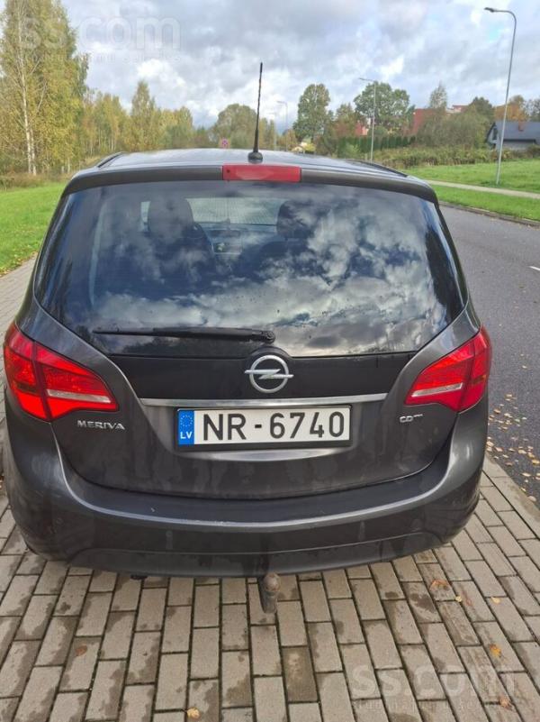 Pelēks Opel Meriva 2010 Limbaži, ar dzinēja tilpumu 1.70 L un nobraukumu 270 tūkst. km par 3700 €, foto 3 vietnē AUTOMOTO.COM.LV