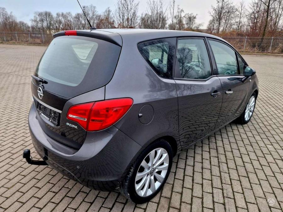 Grey Opel Meriva 2011 in Marijampole, with an engine capacity of 1.36 L and mileage of 111 thousand km for 3650 €, photo 6 on AUTOMOTO.COM.LV
