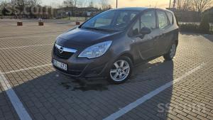 Grey Opel Meriva 2011 in Riga, with an engine capacity of 1.70 L and mileage of 305 thousand km for 2800 €, photo  on AUTOMOTO.COM.LV