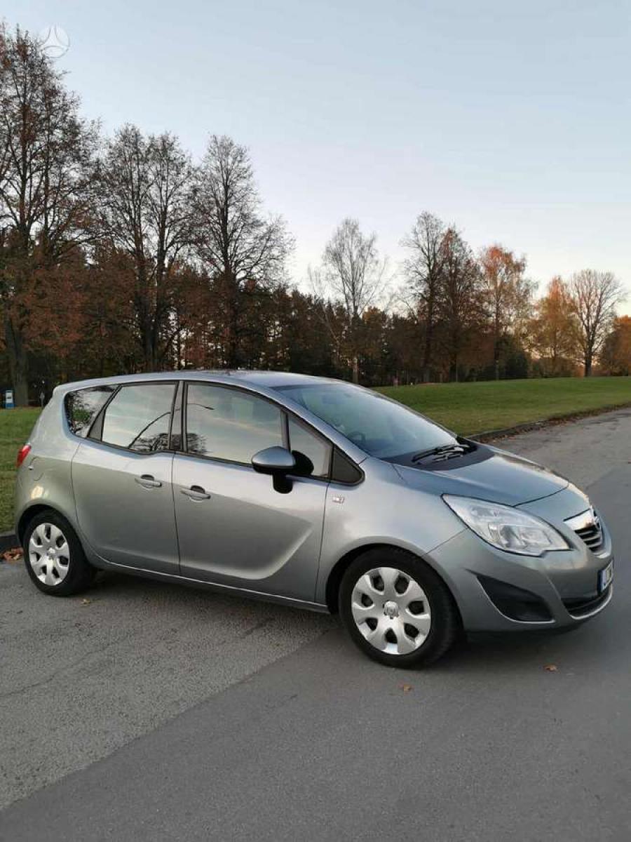 Pelēks Opel Meriva 2011 Klaipėda, ar dzinēja tilpumu 1.25 L un nobraukumu 285 tūkst. km par 2950 €, foto 2 vietnē AUTOMOTO.COM.LV
