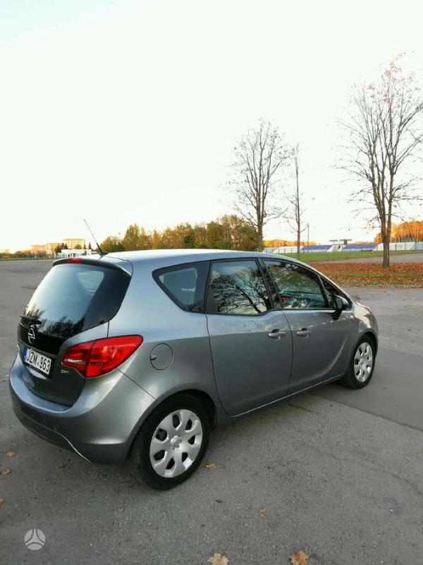 Grey Opel Meriva 2011 in Klaipeda, with an engine capacity of 1.25 L and mileage of 285 thousand km for 2950 €, photo 3 on AUTOMOTO.COM.LV