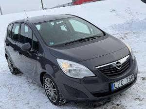 Grey Opel Meriva 2011 in Vilnius, with an engine capacity of 1.69 L and mileage of 218 thousand km for 2850 €, photo  on AUTOMOTO.COM.LV