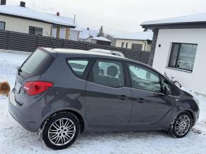 Grey Opel Meriva 2011 in Vilnius, with an engine capacity of 1.69 L and mileage of 218 thousand km for 2850 €, photo 5 on AUTOMOTO.COM.LV