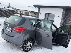 Grey Opel Meriva 2011 in Vilnius, with an engine capacity of 1.69 L and mileage of 218 thousand km for 2850 €, photo 11 on AUTOMOTO.COM.LV