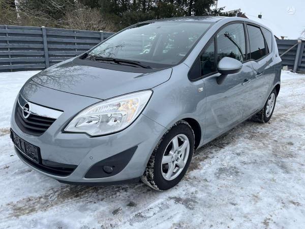 Grey Opel Meriva 2011 in Marijampole, with an engine capacity of 1.40 L and mileage of 109 thousand km for 4300 €, photo 1 on AUTOMOTO.COM.LV