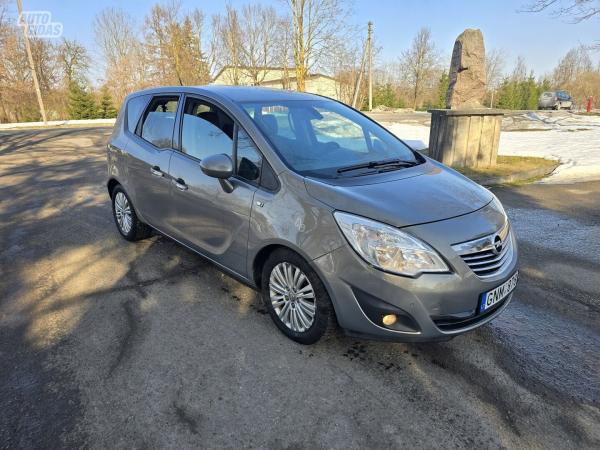 Pelēks Opel Meriva 2011 Radviliškis, ar dzinēja tilpumu 1.70 L un nobraukumu 137 tūkst. km par 2750 €, foto 1 vietnē AUTOMOTO.COM.LV