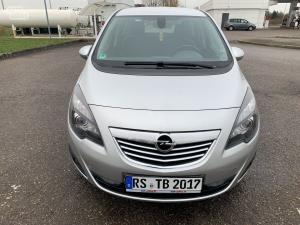 Grey Opel Meriva 2011 in Telschi, with an engine capacity of 1.70 L and mileage of 282 thousand km for 3400 €, photo 6 on AUTOMOTO.COM.LV