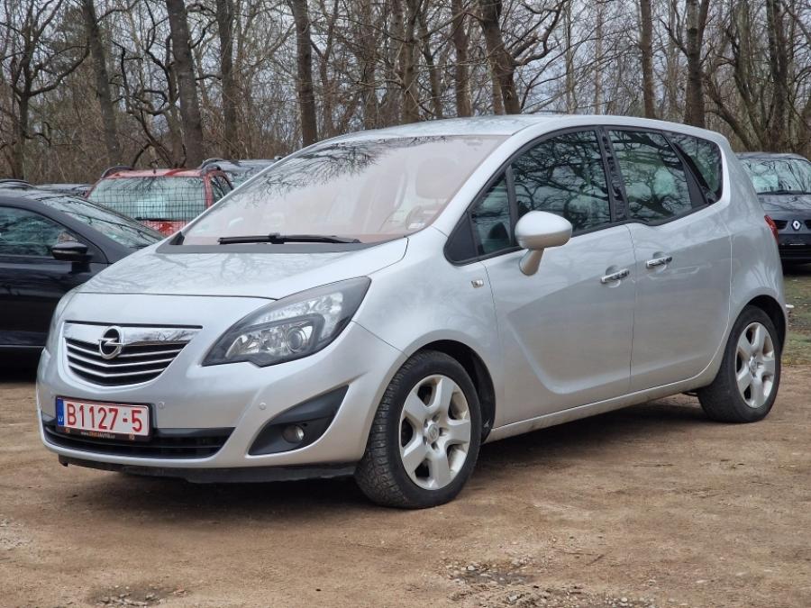 Pelēks Opel Meriva 2011 Rīga, ar dzinēja tilpumu 1.70 L un nobraukumu 302 tūkst. km par 4350 €, foto 1 vietnē AUTOMOTO.COM.LV