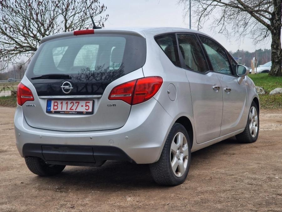 Pelēks Opel Meriva 2011 Rīga, ar dzinēja tilpumu 1.70 L un nobraukumu 302 tūkst. km par 4350 €, foto 10 vietnē AUTOMOTO.COM.LV