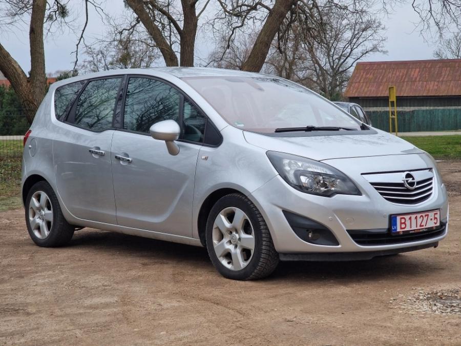 Pelēks Opel Meriva 2011 Rīga, ar dzinēja tilpumu 1.70 L un nobraukumu 302 tūkst. km par 4350 €, foto 12 vietnē AUTOMOTO.COM.LV