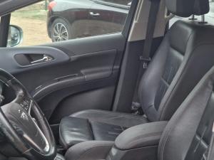 Pelēks Opel Meriva 2011 Rīga, ar dzinēja tilpumu 1.70 L un nobraukumu 302 tūkst. km par 4350 €, foto 25 vietnē AUTOMOTO.COM.LV