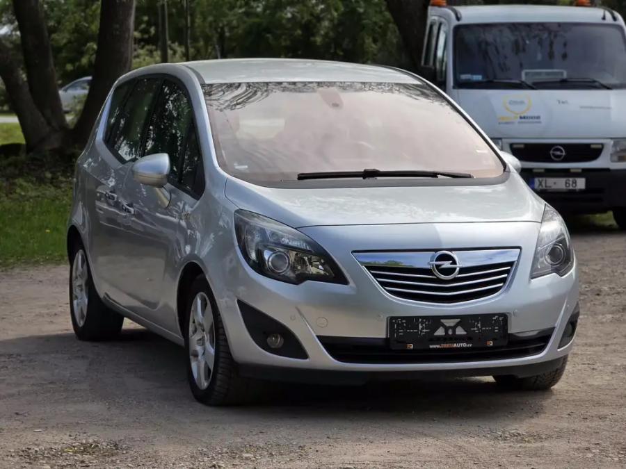Grey Opel Meriva 2011 in Grobiņa, with an engine capacity of 1.70 L and mileage of 302 thousand km for 3750 €, photo 12 on AUTOMOTO.COM.LV