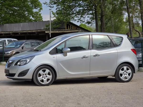 Pelēks Opel Meriva 2011 Grobiņa, ar dzinēja tilpumu 1.70 L un nobraukumu 302 tūkst. km par 3750 €, foto 4 vietnē AUTOMOTO.COM.LV