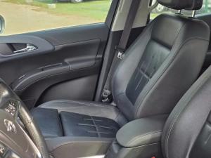 Grey Opel Meriva 2011 in Grobiņa, with an engine capacity of 1.70 L and mileage of 302 thousand km for 3750 €, photo 28 on AUTOMOTO.COM.LV