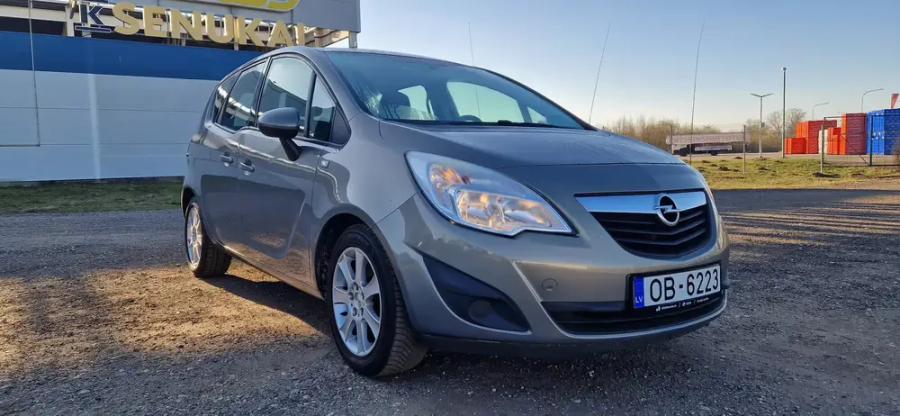 Pelēks Opel Meriva 2011 Daugavpils, ar dzinēja tilpumu 1.70 L un nobraukumu 252 tūkst. km par 4350 €, foto 8 vietnē AUTOMOTO.COM.LV