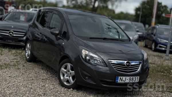 Pelēks Opel Meriva 2011 Jelgava, ar dzinēja tilpumu 1.70 L un nobraukumu 202 tūkst. km par 3890 €, foto 1 vietnē AUTOMOTO.COM.LV