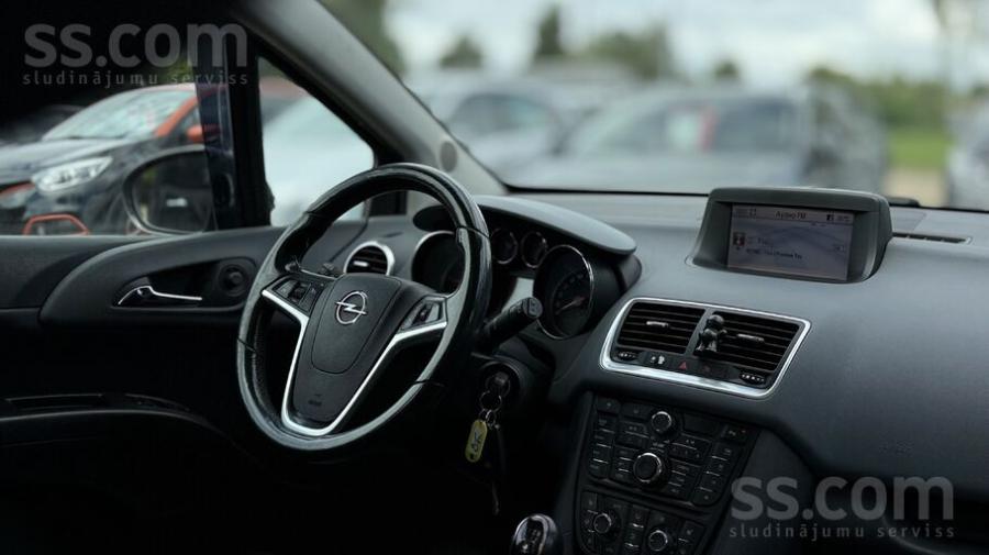 Grey Opel Meriva 2011 in Jelgava, with an engine capacity of 1.70 L and mileage of 202 thousand km for 3890 €, photo 14 on AUTOMOTO.COM.LV