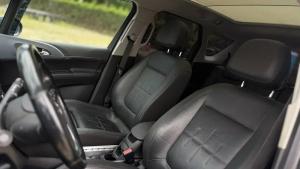Grey Opel Meriva 2011 in Jelgava, with an engine capacity of 1.70 L and mileage of 202 thousand km for 3890 €, photo 12 on AUTOMOTO.COM.LV