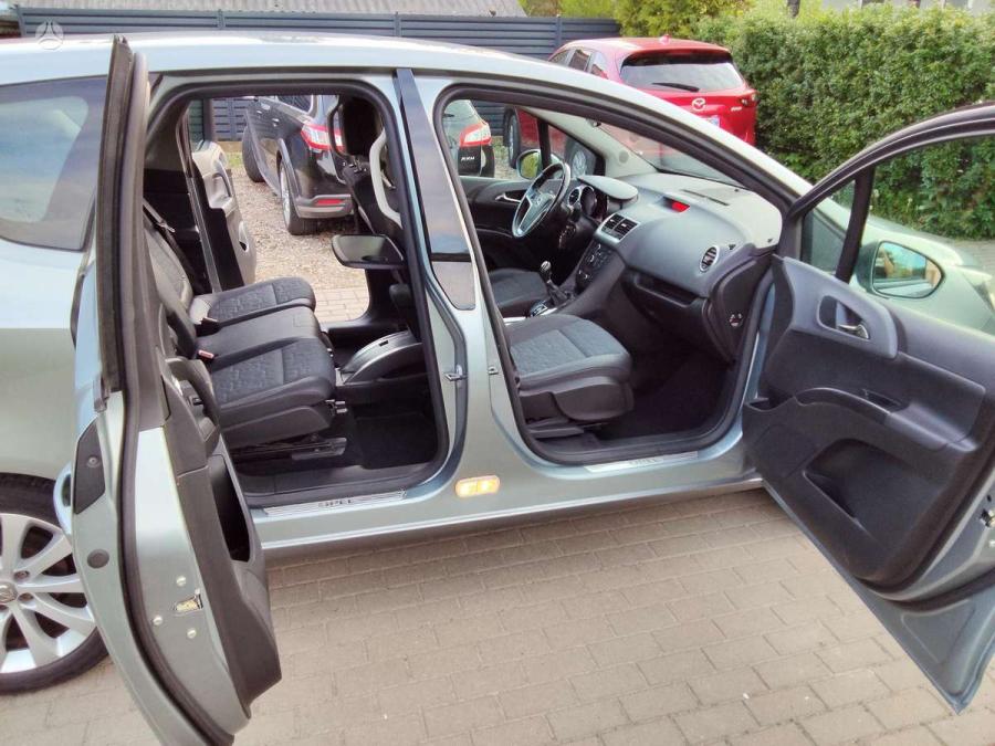 Pelēks Opel Meriva 2011 Viļņa, ar dzinēja tilpumu 1.69 L un nobraukumu 250 tūkst. km par 4250 €, foto 12 vietnē AUTOMOTO.COM.LV