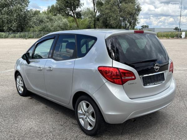 Grey Opel Meriva 2011 in Marijampole, with an engine capacity of 1.70 L and mileage of 270 thousand km for 2499 €, photo 8 on AUTOMOTO.COM.LV