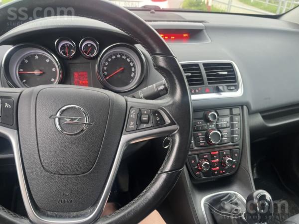 Grey Opel Meriva 2011 in Jelgava, with an engine capacity of 1.70 L and mileage of 228 thousand km for 2170 €, photo 6 on AUTOMOTO.COM.LV