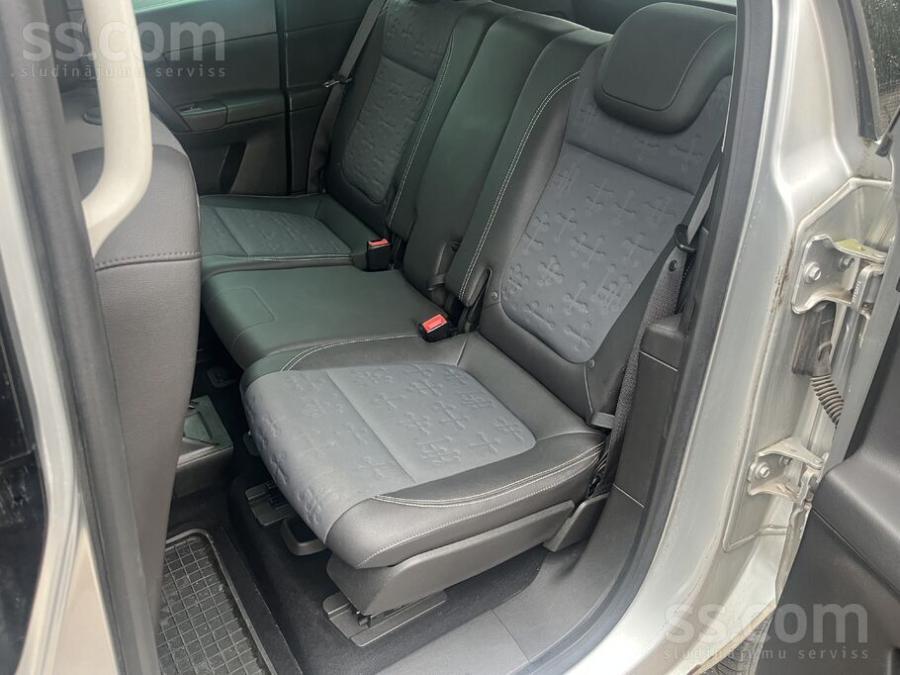 Grey Opel Meriva 2011 in Jelgava, with an engine capacity of 1.70 L and mileage of 228 thousand km for 2170 €, photo 10 on AUTOMOTO.COM.LV