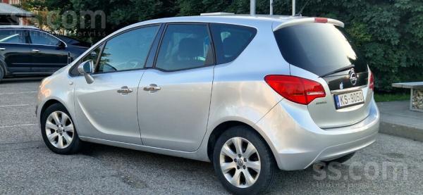 Grey Opel Meriva 2011 in Jelgava, with an engine capacity of 1.70 L and mileage of 229 thousand km for 2550 €, photo 1 on AUTOMOTO.COM.LV