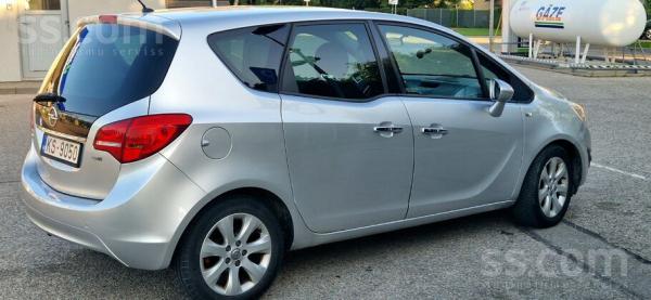 Grey Opel Meriva 2011 in Jelgava, with an engine capacity of 1.70 L and mileage of 229 thousand km for 2550 €, photo 2 on AUTOMOTO.COM.LV