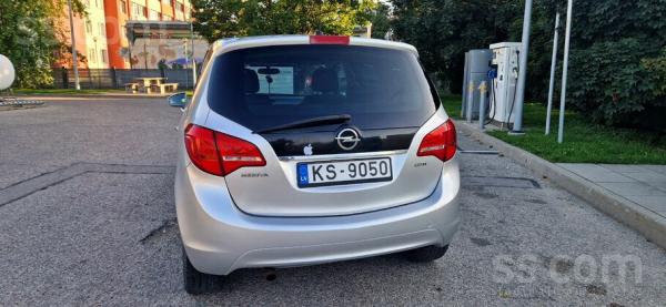 Grey Opel Meriva 2011 in Jelgava, with an engine capacity of 1.70 L and mileage of 229 thousand km for 2550 €, photo 3 on AUTOMOTO.COM.LV