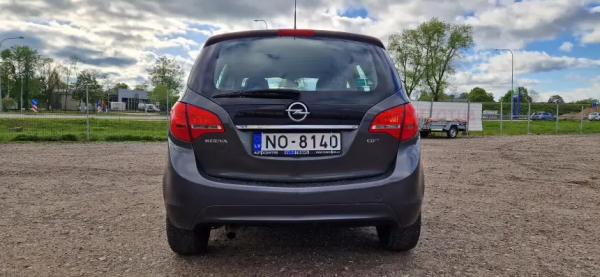 Pelēks Opel Meriva 2011 Daugavpils, ar dzinēja tilpumu 1.70 L un nobraukumu 221 tūkst. km par 4499 €, foto 4 vietnē AUTOMOTO.COM.LV