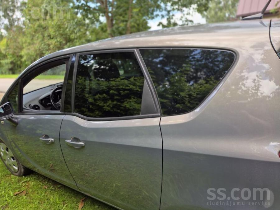 Pelēks Opel Meriva 2011 Rīga, ar dzinēja tilpumu 1.40 L un nobraukumu 254 tūkst. km par 3999 €, foto 8 vietnē AUTOMOTO.COM.LV