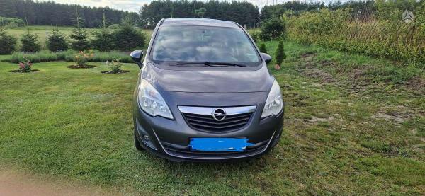 Pelēks Opel Meriva 2011 Viļņa, ar dzinēja tilpumu 1.40 L un nobraukumu 257 tūkst. km par 3200 €, foto 1 vietnē AUTOMOTO.COM.LV