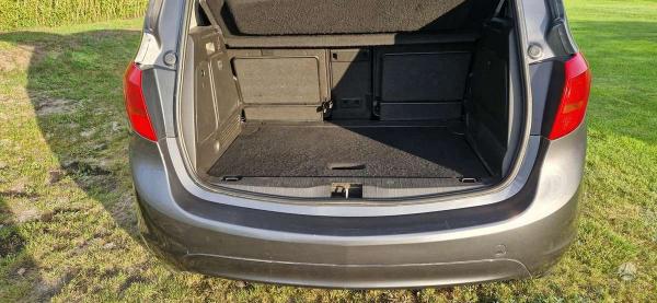 Pelēks Opel Meriva 2011 Viļņa, ar dzinēja tilpumu 1.40 L un nobraukumu 257 tūkst. km par 3200 €, foto 10 vietnē AUTOMOTO.COM.LV