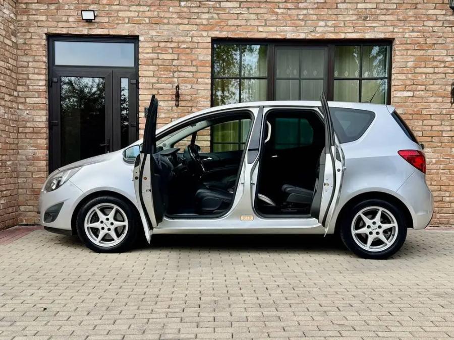 Pelēks Opel Meriva 2011 Jelgava, ar dzinēja tilpumu 1.70 L un nobraukumu 261 tūkst. km par 4950 €, foto 9 vietnē AUTOMOTO.COM.LV