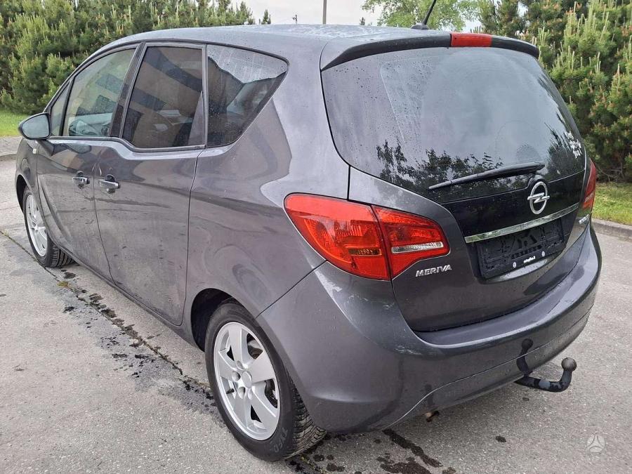 Pelēks Opel Meriva 2011 Ukmergė, ar dzinēja tilpumu 1.36 L un nobraukumu 235 tūkst. km par 3000 €, foto 5 vietnē AUTOMOTO.COM.LV