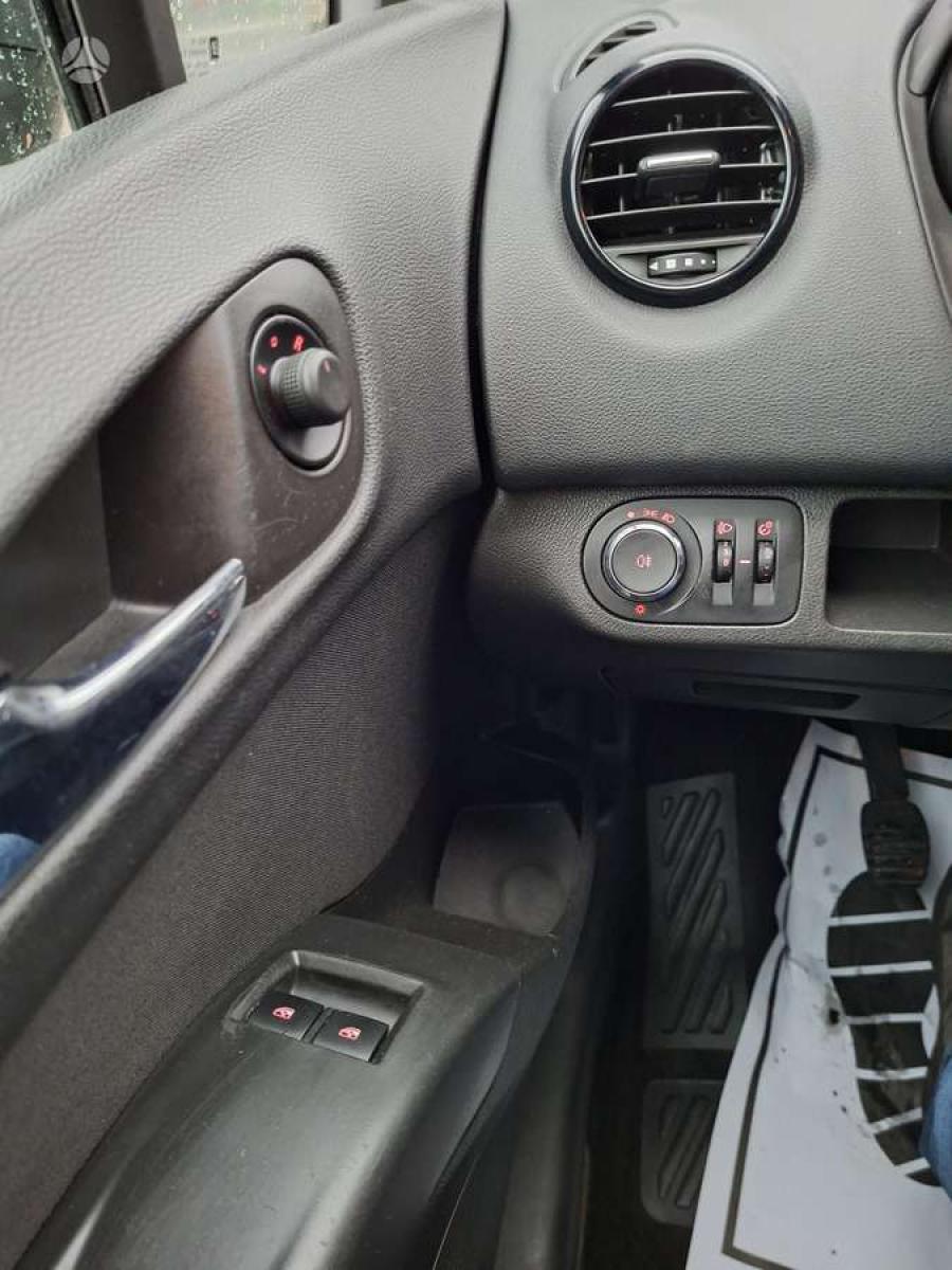 Pelēks Opel Meriva 2011 Ukmergė, ar dzinēja tilpumu 1.36 L un nobraukumu 235 tūkst. km par 3000 €, foto 9 vietnē AUTOMOTO.COM.LV