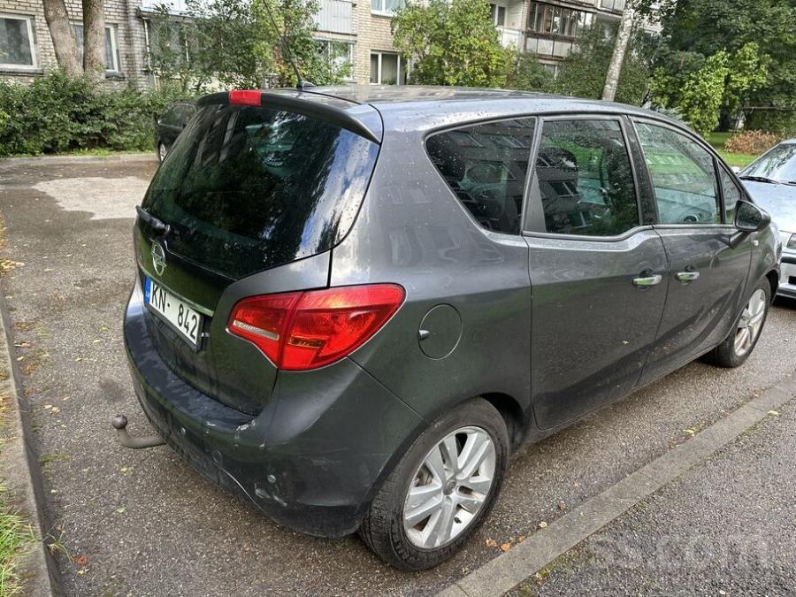 Pelēks Opel Meriva 2011 Rīga, ar dzinēja tilpumu 1.70 L un nobraukumu 245 tūkst. km par 1100 €, foto 4 vietnē AUTOMOTO.COM.LV