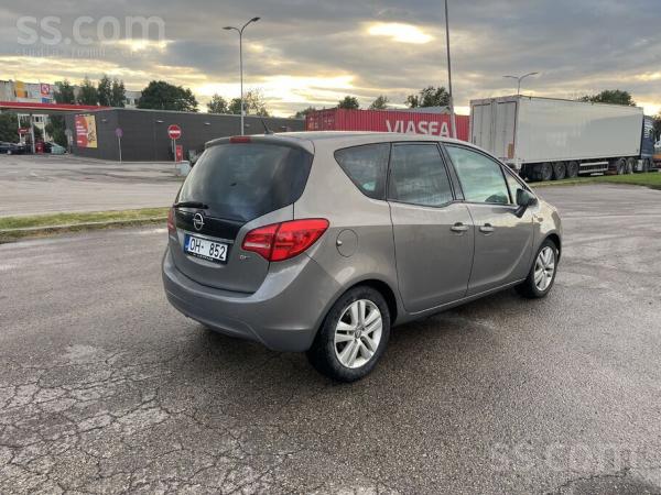 Grey Opel Meriva 2011 in Madona, with an engine capacity of 1.70 L and mileage of 323 thousand km for 1700 €, photo 4 on AUTOMOTO.COM.LV