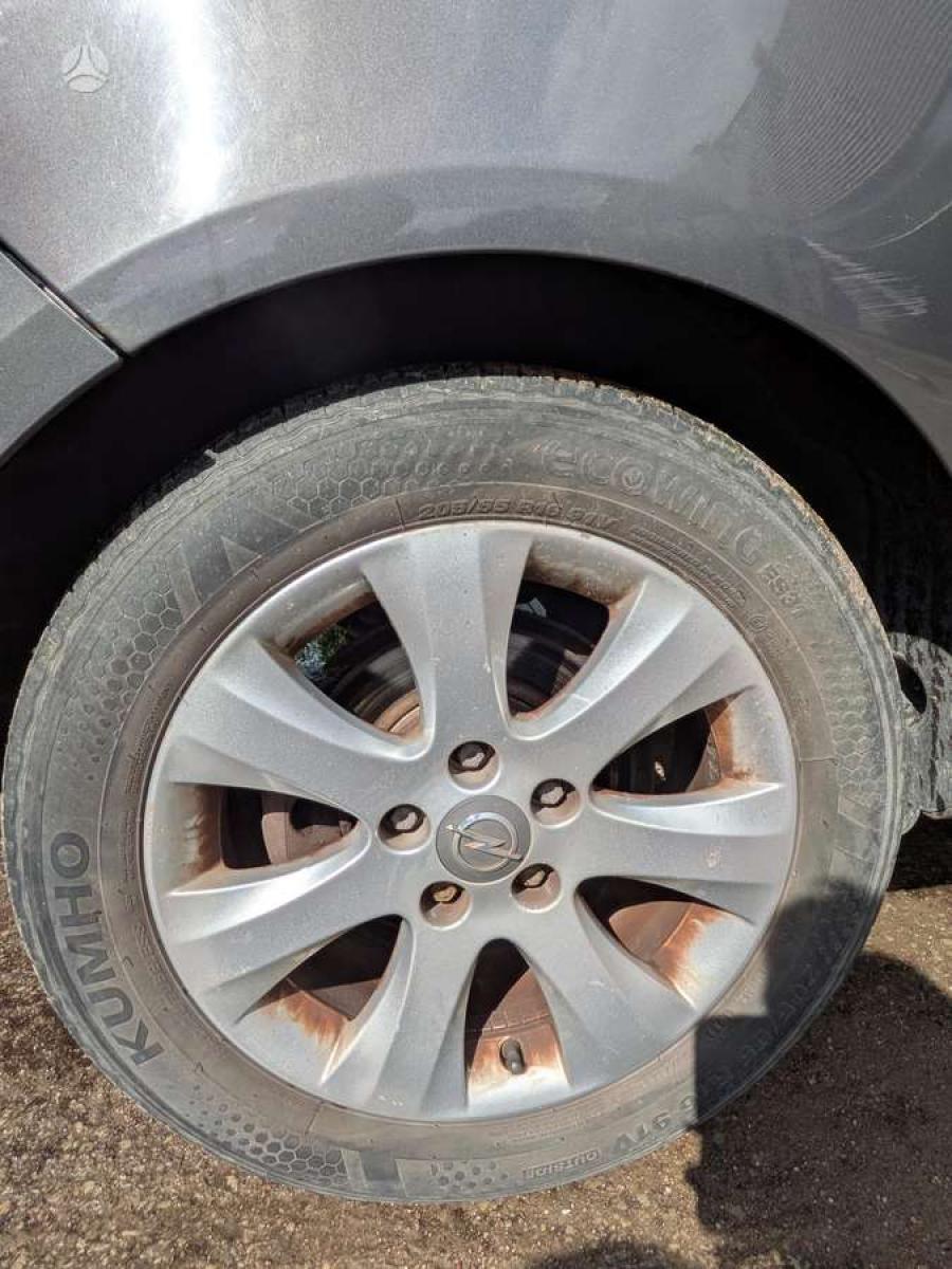 Pelēks Opel Meriva 2011 Viļņa, ar dzinēja tilpumu 1.69 L un nobraukumu 282 tūkst. km par 3350 €, foto 6 vietnē AUTOMOTO.COM.LV