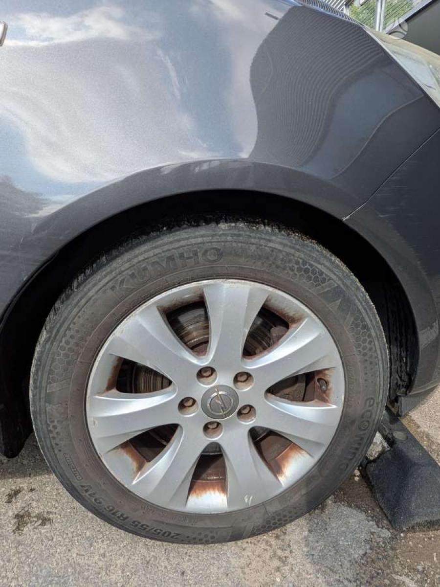 Pelēks Opel Meriva 2011 Viļņa, ar dzinēja tilpumu 1.69 L un nobraukumu 282 tūkst. km par 3350 €, foto 9 vietnē AUTOMOTO.COM.LV