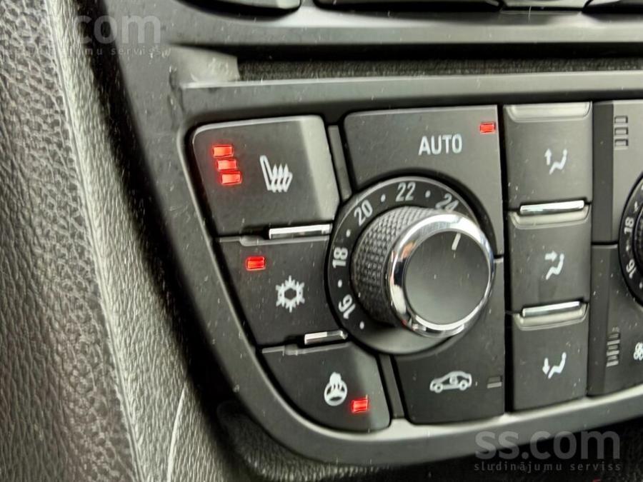 Grey Opel Meriva 2011 in Jelgava, with an engine capacity of 1.70 L and mileage of 0 thousand km for 4500 €, photo 21 on AUTOMOTO.COM.LV
