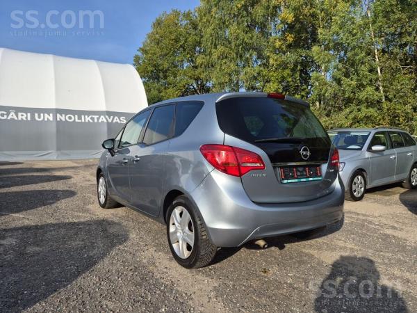 Pelēks Opel Meriva 2011 Cēsis, ar dzinēja tilpumu 1.70 L un nobraukumu 202 tūkst. km par 4400 €, foto 5 vietnē AUTOMOTO.COM.LV