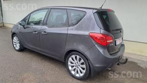 Grey Opel Meriva 2012 in Ogre, with an engine capacity of 1.40 L and mileage of 139 thousand km for 5250 €, photo 2 on AUTOMOTO.COM.LV
