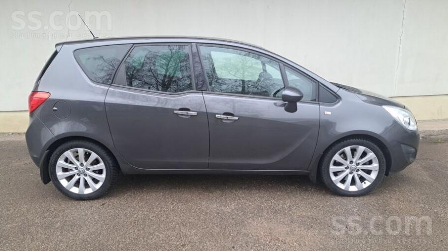 Grey Opel Meriva 2012 in Ogre, with an engine capacity of 1.40 L and mileage of 139 thousand km for 5250 €, photo 6 on AUTOMOTO.COM.LV