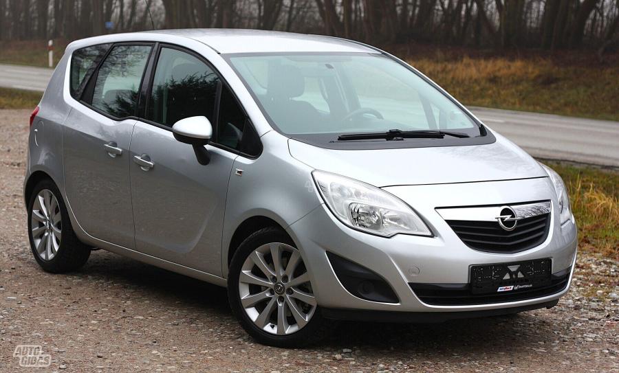 Grey Opel Meriva 2012 in Petrikaiciai, with an engine capacity of 1.40 L and mileage of 156 thousand km for 4199 €, photo 5 on AUTOMOTO.COM.LV