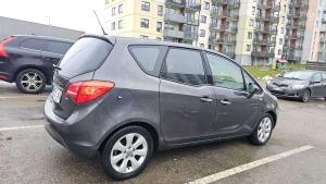 Grey Opel Meriva 2012 in Vilnius, with an engine capacity of 1.69 L and mileage of 262 thousand km for 2700 €, photo 4 on AUTOMOTO.COM.LV