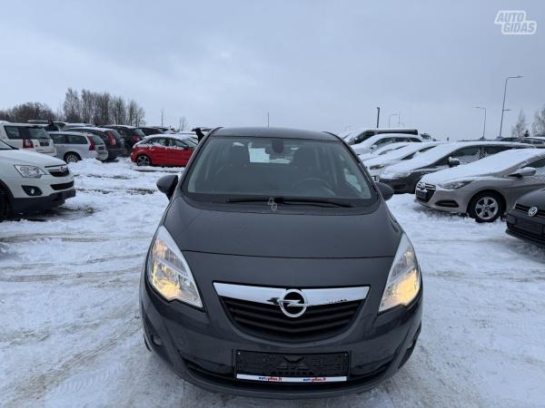 Pelēks Opel Meriva 2012 Utena, ar dzinēja tilpumu 1.40 L un nobraukumu 103 tūkst. km par 3950 €, foto 2 vietnē AUTOMOTO.COM.LV