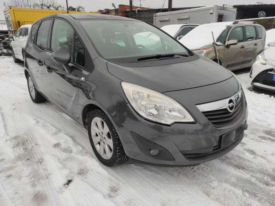 Pelēks Opel Meriva 2012 Panevēža, ar dzinēja tilpumu 1.36 L un nobraukumu 218 tūkst. km par 3900 €, foto 5 vietnē AUTOMOTO.COM.LV
