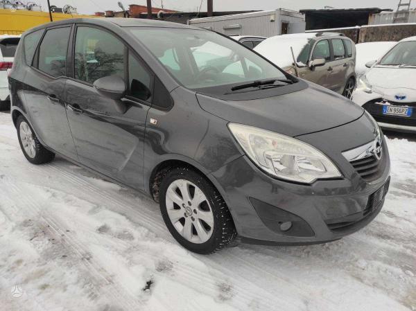 Grey Opel Meriva 2012 in Panevezys, with an engine capacity of 1.36 L and mileage of 218 thousand km for 3900 €, photo 6 on AUTOMOTO.COM.LV